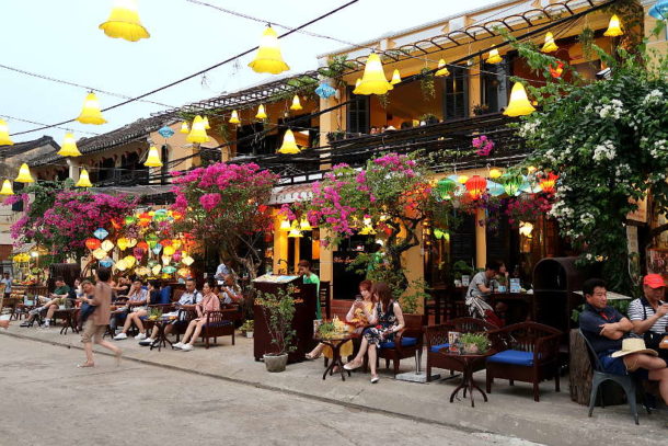 Guide To The Best Food In Hoi An And Authentic Restaurants