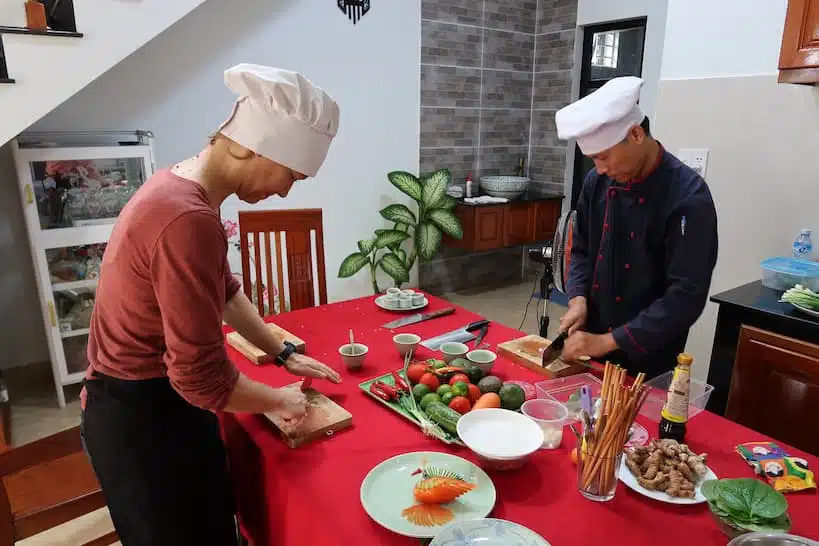 How To Find Authentic Food On Your Travels: Your 10-Step Guide